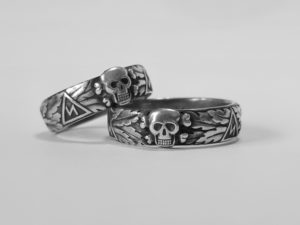 TOTENKOPFRING , SS HONOR RING, SS RING, WW2 GERMAN RINGS